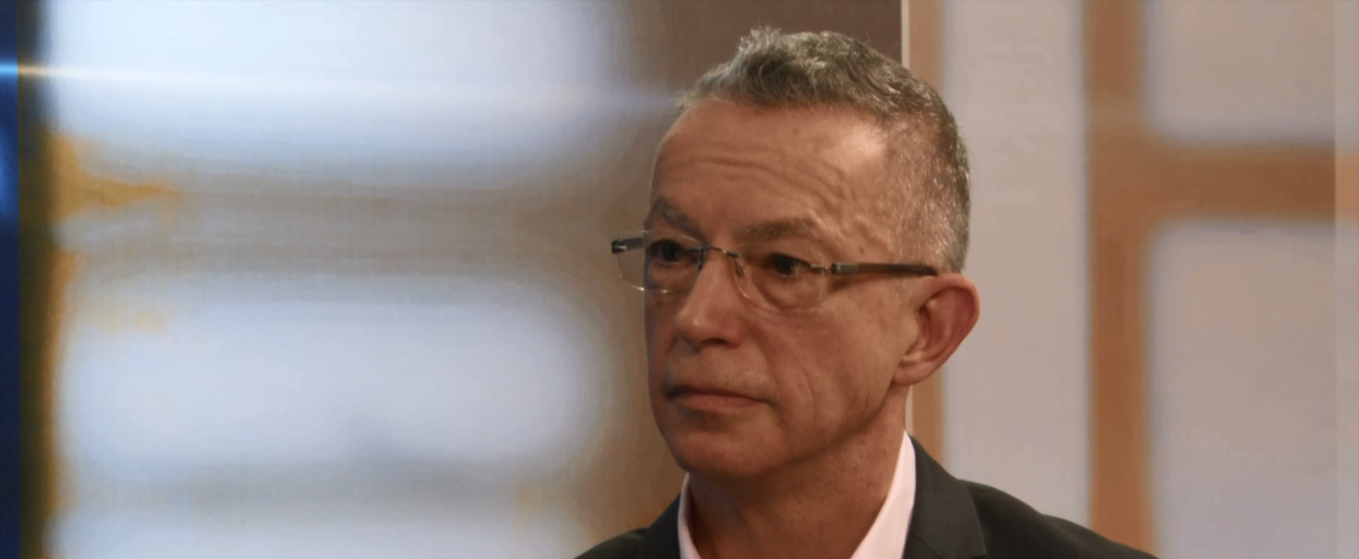 Daniel Landau im W24-Talk - News - W24