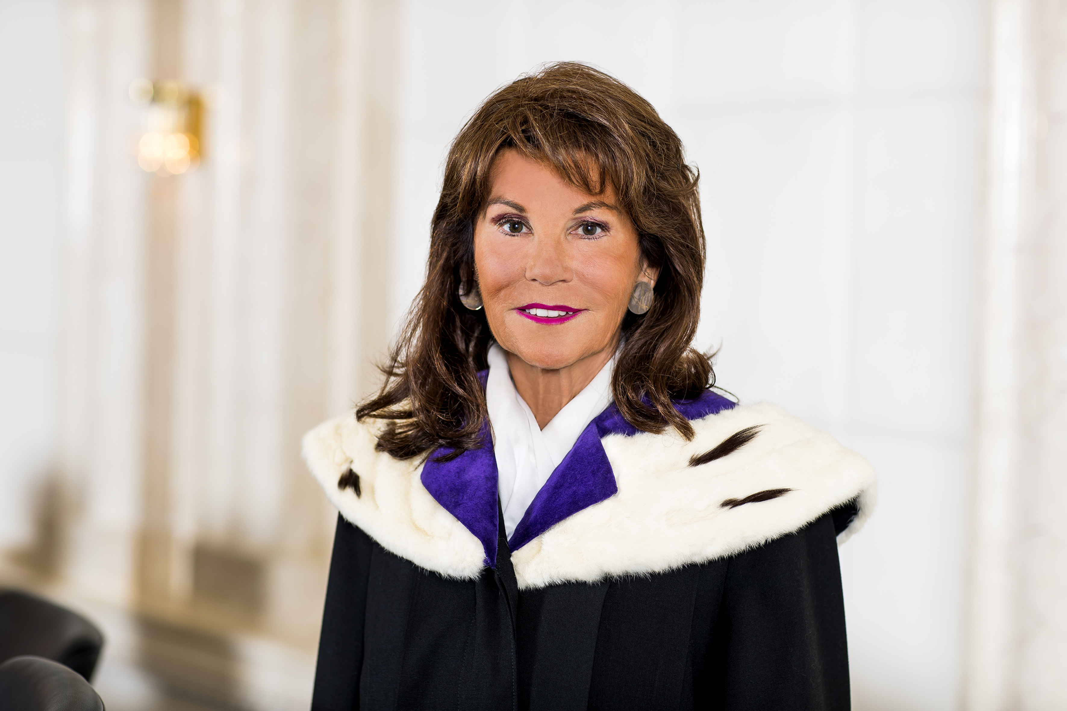 Staatliches Begräbnis für Bierlein am 14. Juni - News - W24