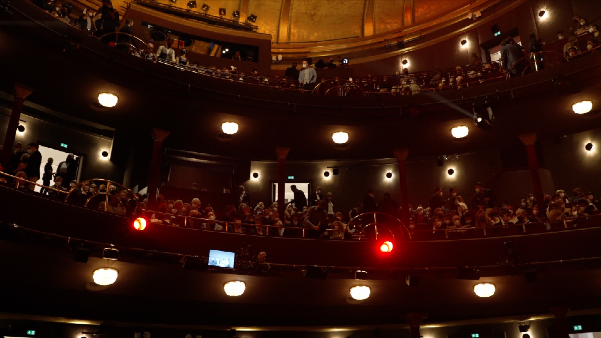 Glanzvolle Wiedereröffnung des Raimund Theater - News - W24