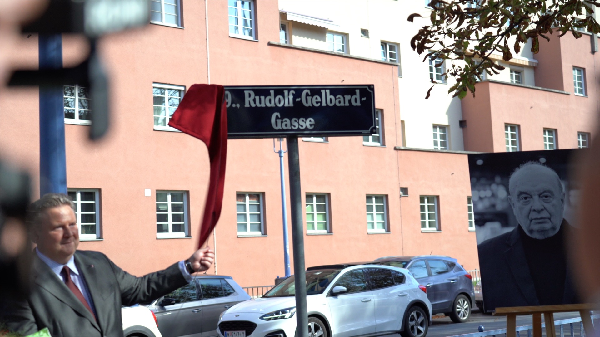 Rudolf-Gelbard-Gasse im Karl-Marx-Hof - News - W24