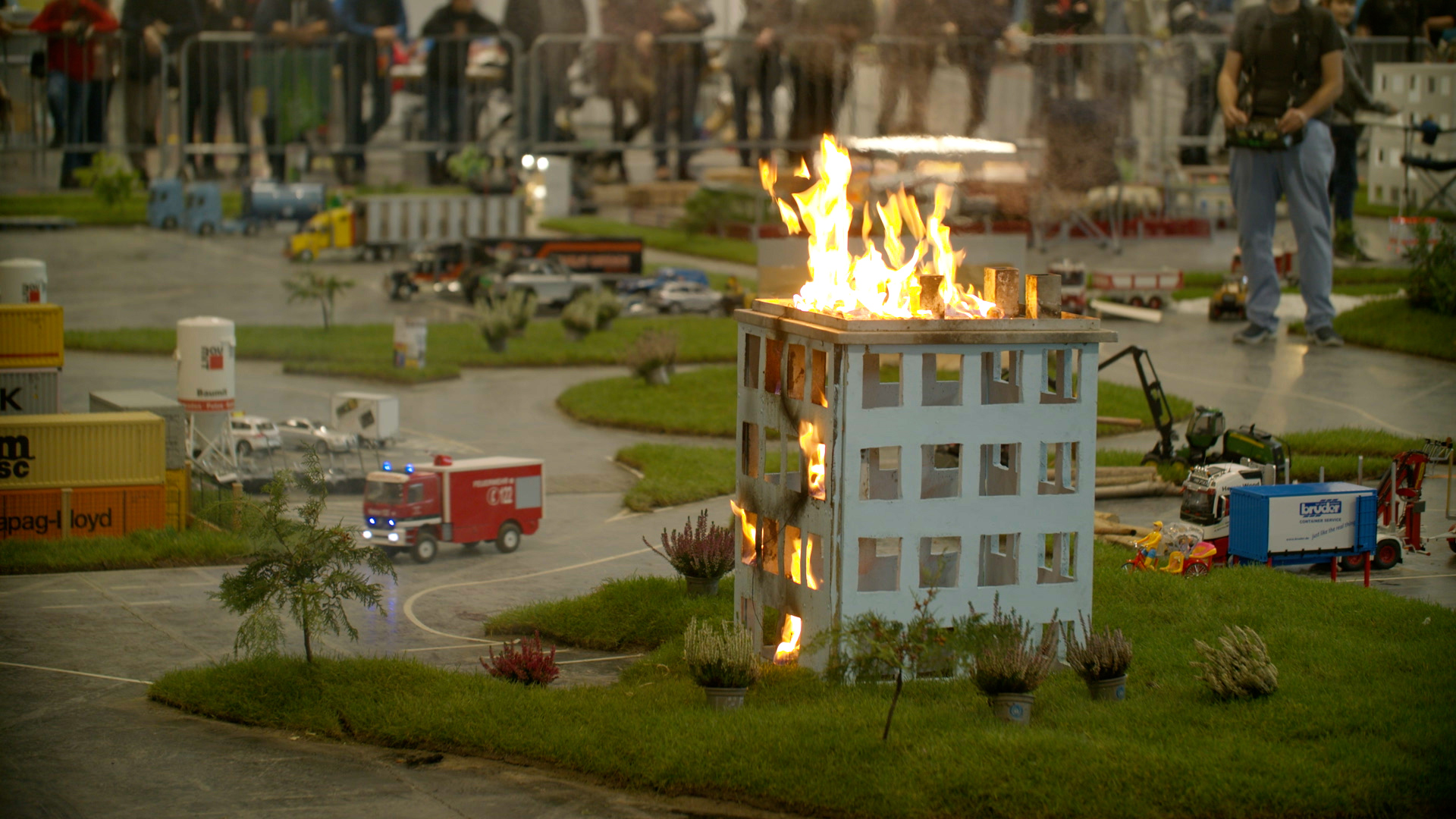 Modellbaumesse: Die Welt im Mini-Format - News - W24