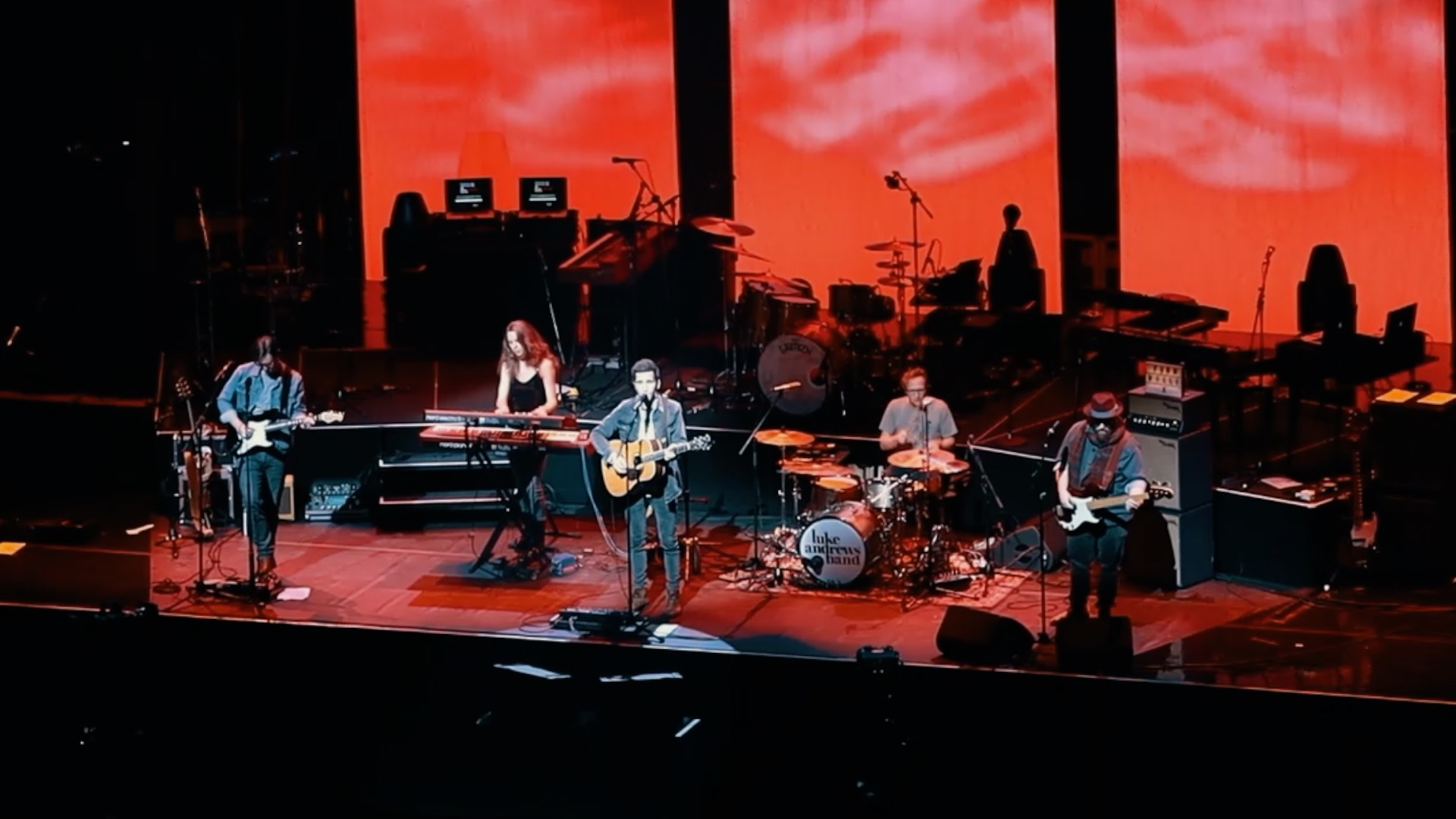 Luke Andrews Band auf Tour mit Simply Red - News - W24