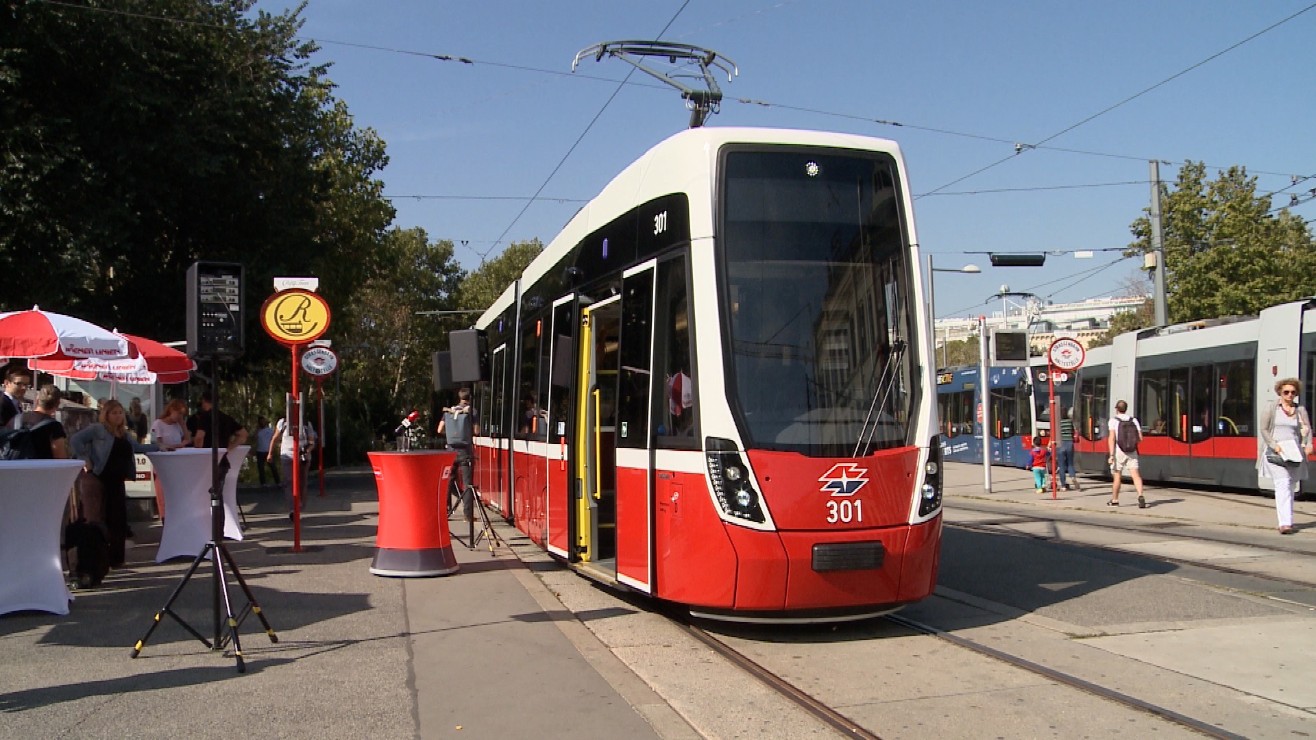 Flexity absolviert erste Ringrunde - News - W24
