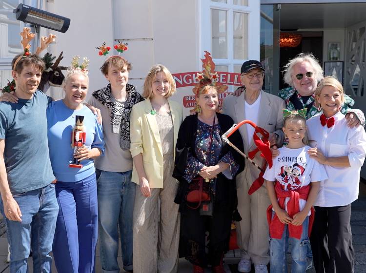 Single Bells: Der Kultfilm kommt auf die Bühne - News - W24